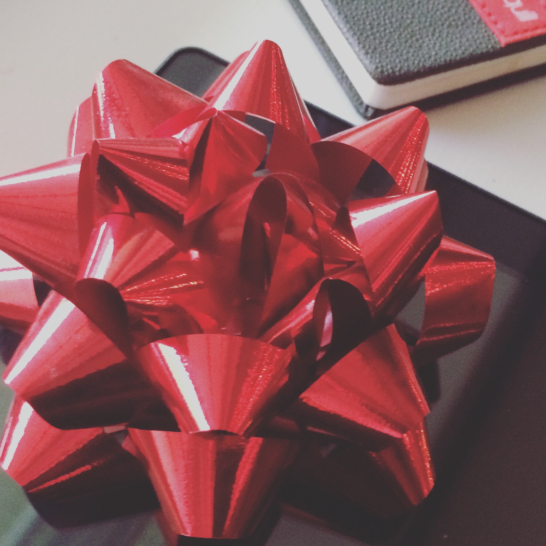 Decrypted: Our Favorite Tech Gifts for Non-Tech People – Code&Quill